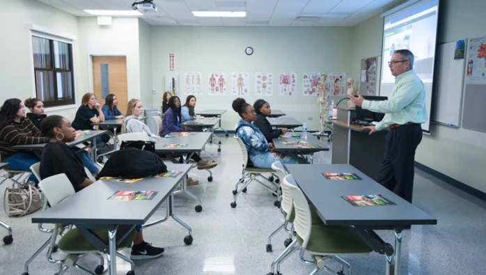 217 Today: Dual credit is blurring the line between high school and ...